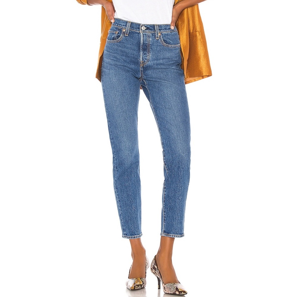 Levi Wedgie Icon Fit In Charleston Moves Size 27 - Gem